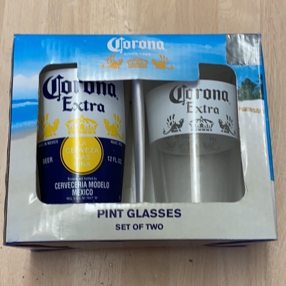 Corona | Dining | Nwt Boxed Set 2 Of Clear Glass Corona Extra Beer ...